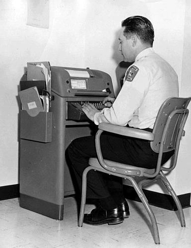 Archivist brings teletype back to PD | Feature Stories | glendalestar.com