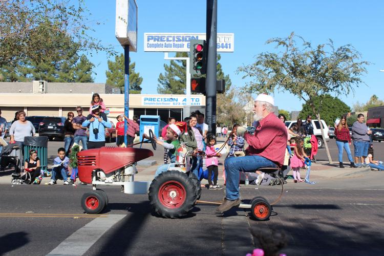 Santa comes to town | News | glendalestar.com
