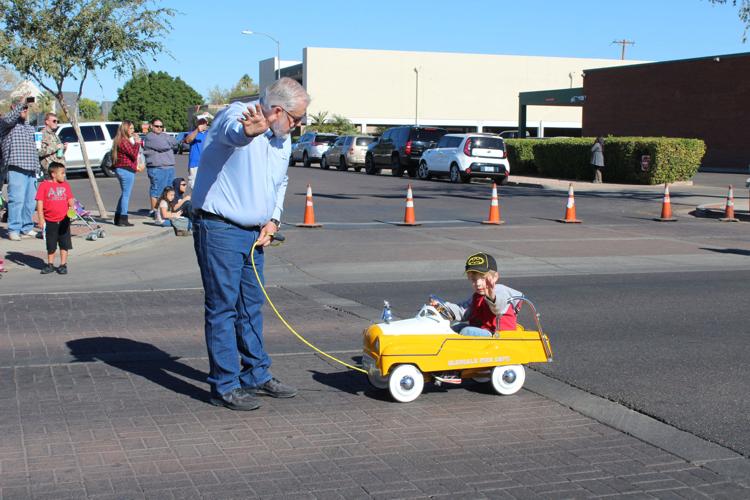 Santa comes to town | News | glendalestar.com