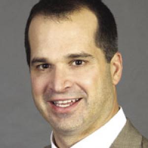 Chicago's Hulsizer slowly closing in on Coyotes sale | Headlines ...