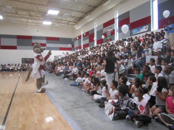 Sunset Ridge School shows Coyote spirit | Feature Stories ...