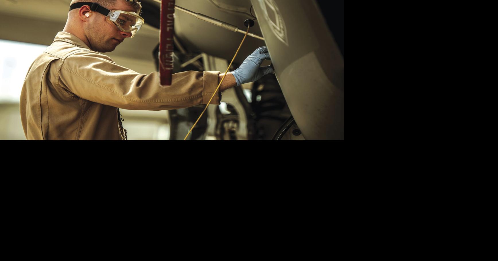 Fueling the Fight: Luke AFB conducts USMC hot pit training | News ...