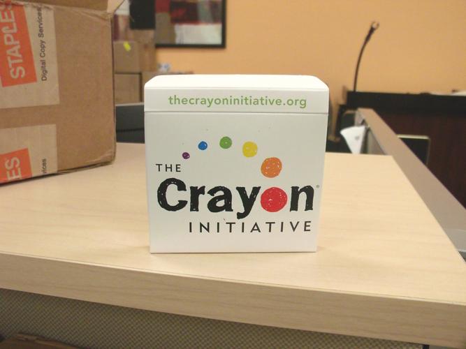 Insurance group aids The Crayon Initiative | News | glendalestar.com