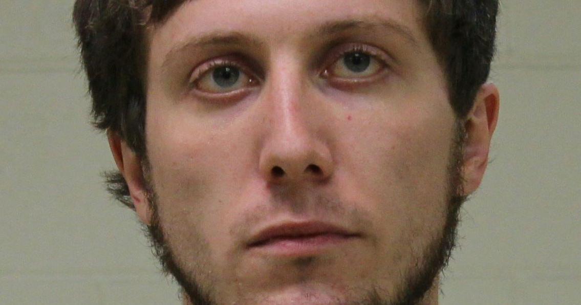 Mason City man caught smoking in BeJe Clark bathroom charged for meth ...