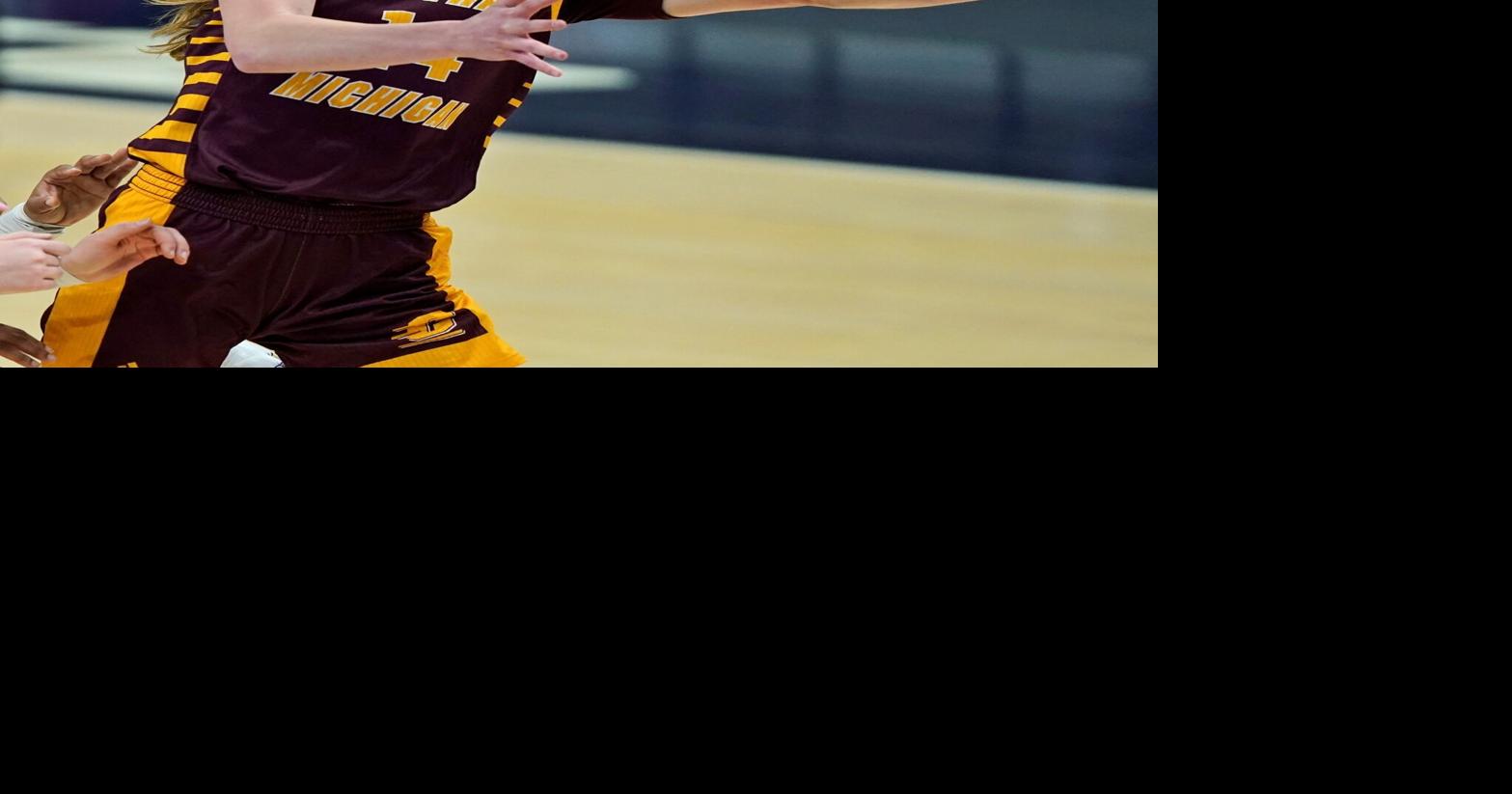 Davis more than just a backup as newcomer to Hawkeyes