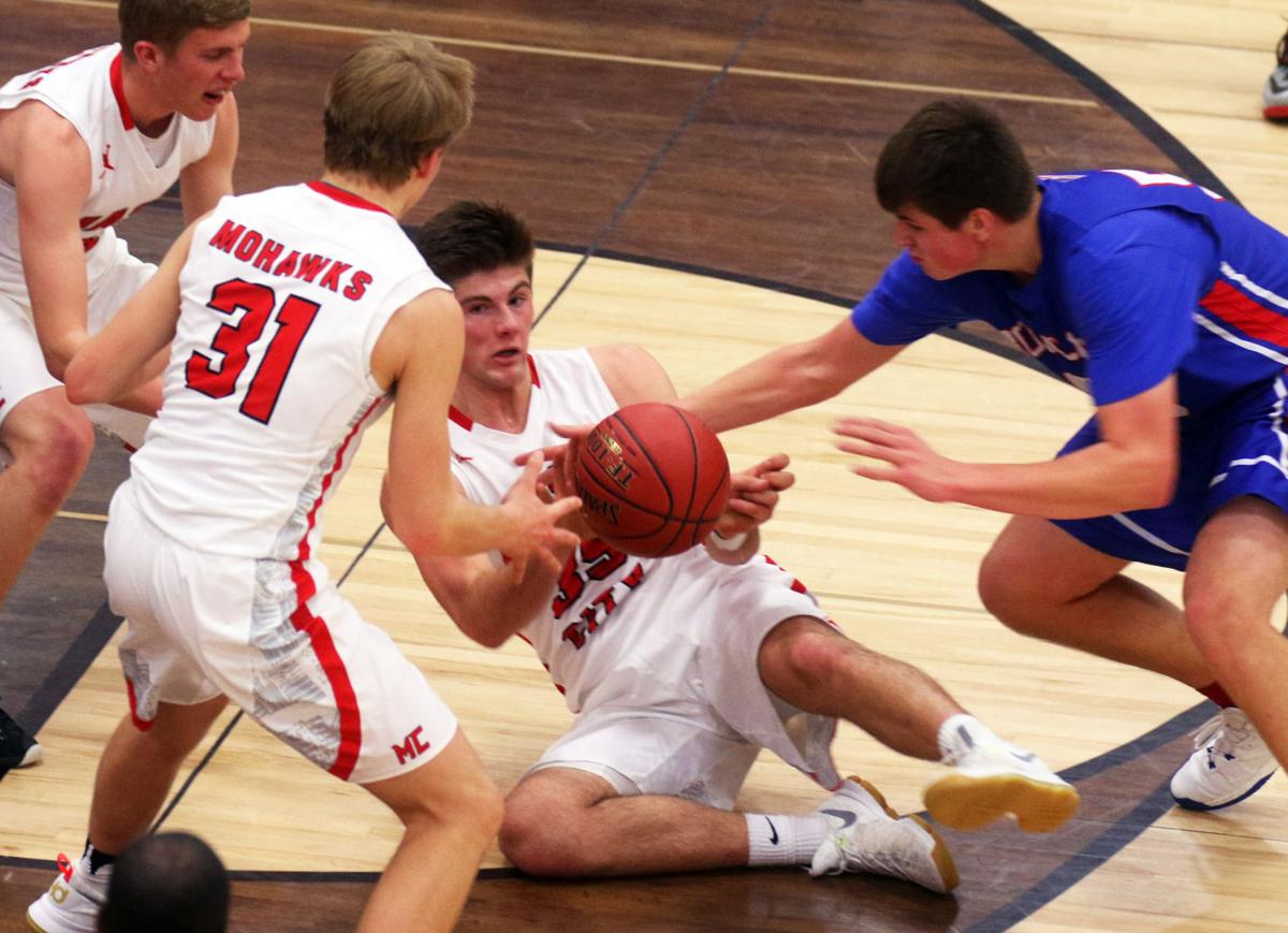 Dingman does the dirty work as fast start leads Mason City past ...