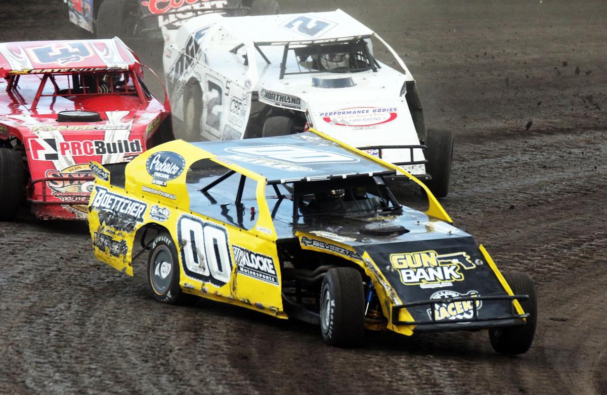 Fett finds the fast track around North Iowa