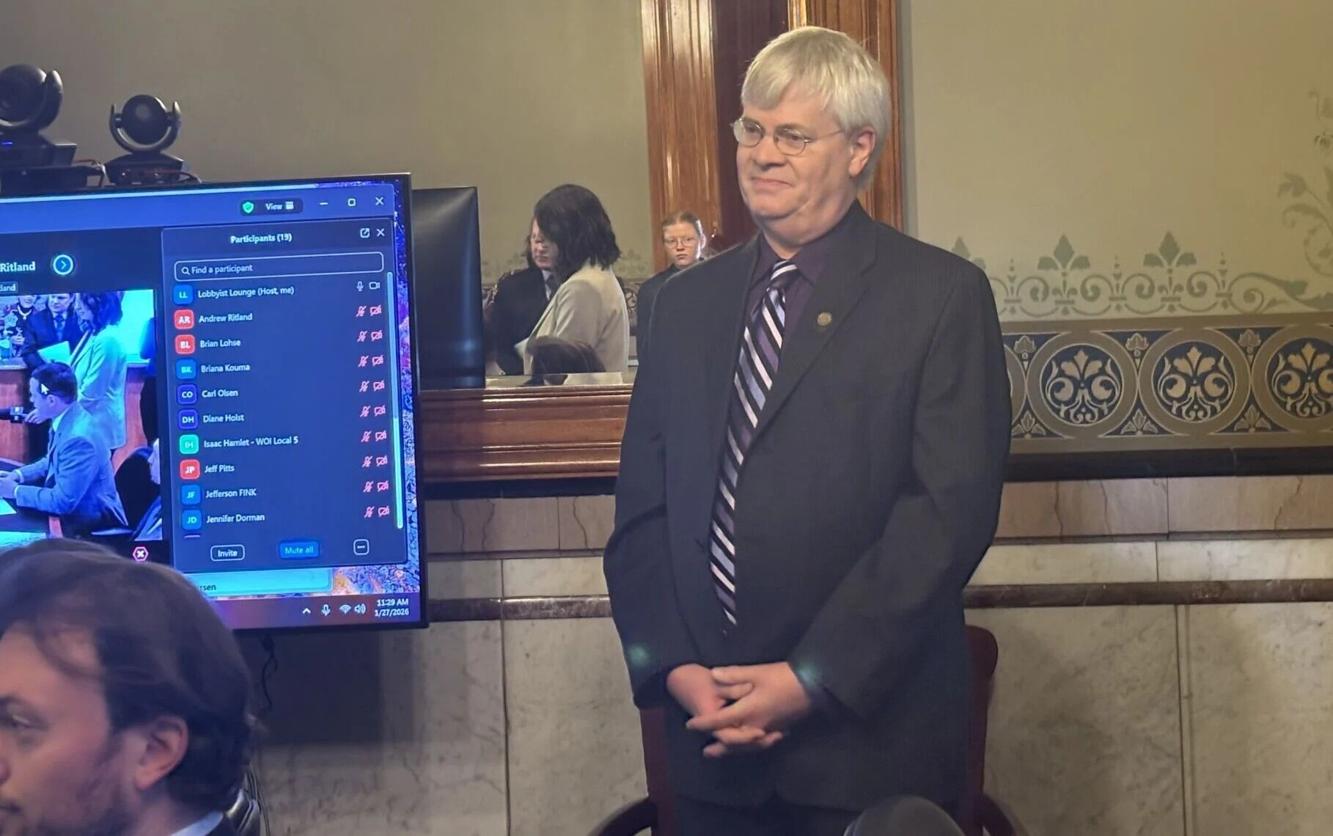 Iowa Senators reject bill on judicial review