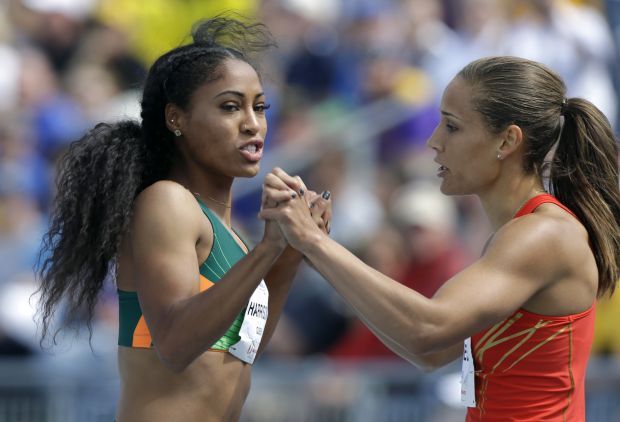Harrison upstages Lolo, packed Drake hurdles field