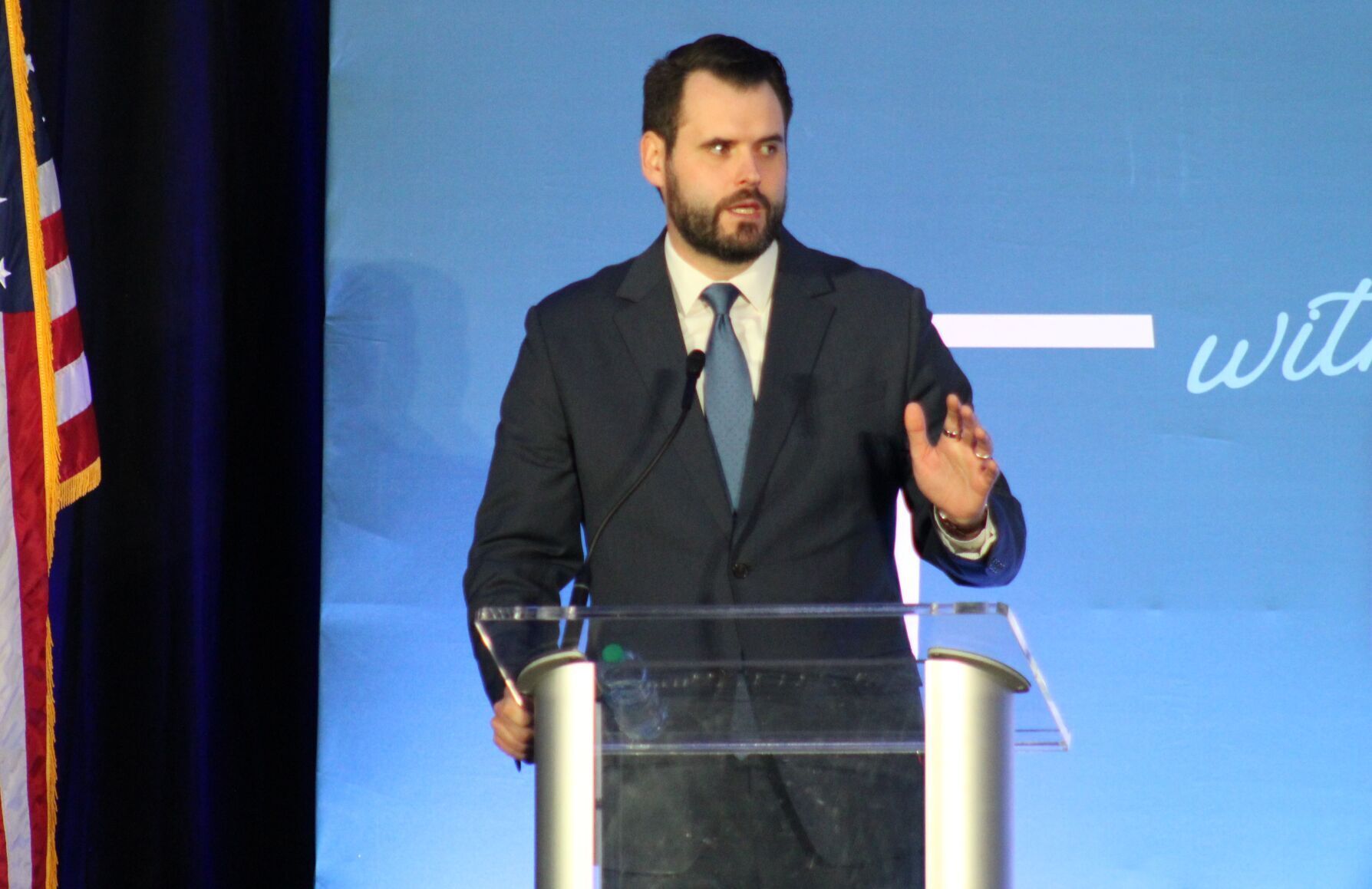 Iowa Senate candidates call for change in Dem leadership