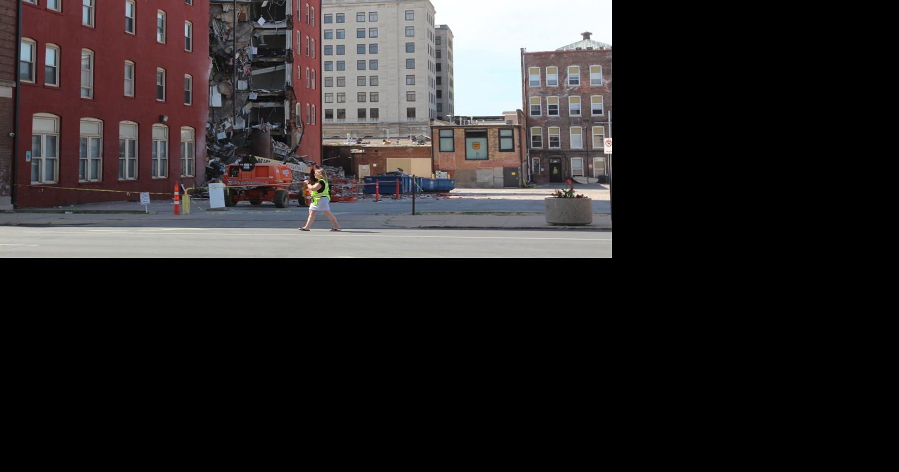 Photos: Davenport apartment collapse day 2