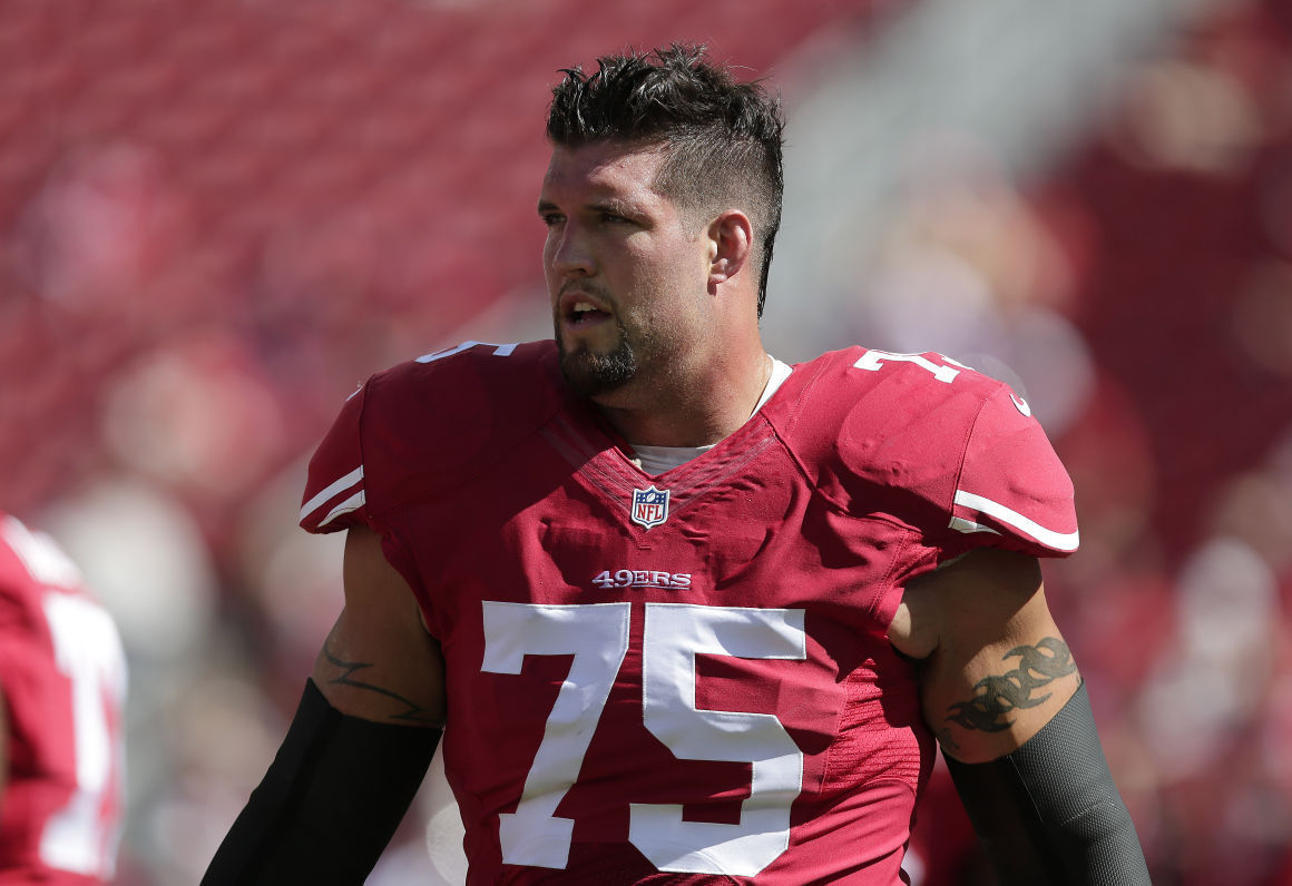 New Vikings LG Alex Boone 'was born to be in this division'
