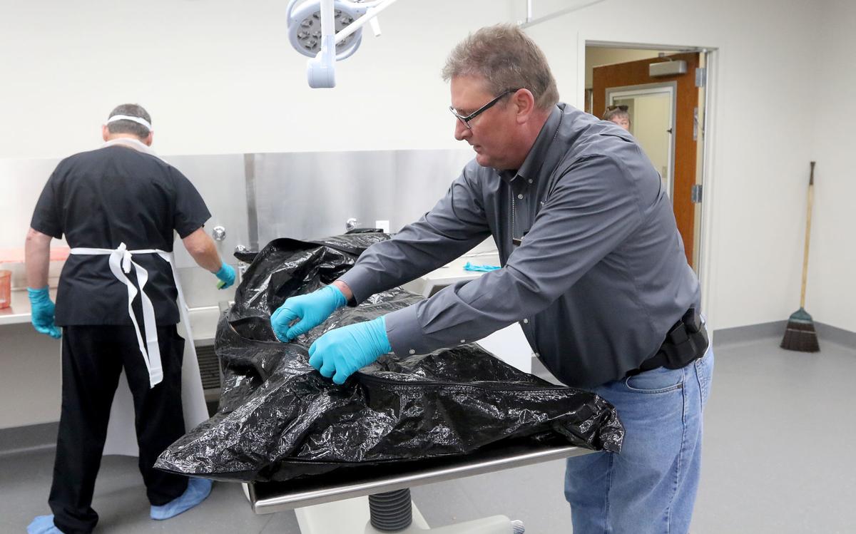 Decoding death: Off Limits at an autopsy (with photos) | Iowa & The ...