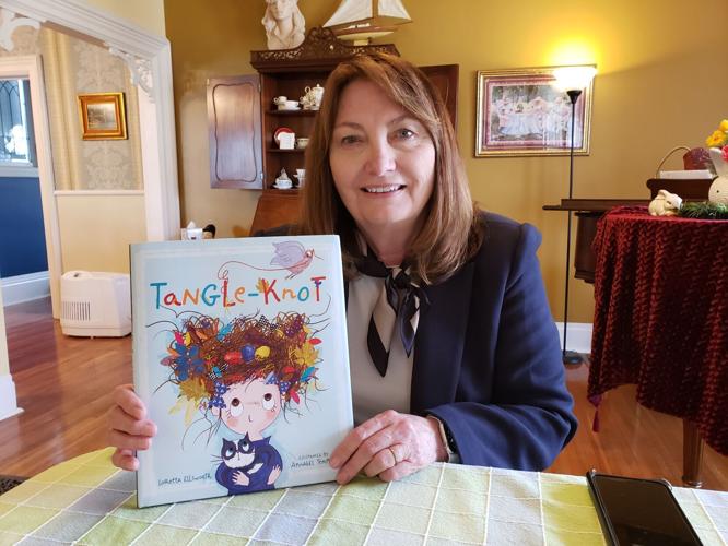 Author Loretta Ellsworth signs 'Tangle-Knot,' her new children's book