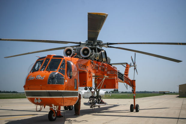 Skycrane copter visits Mason City for fuel