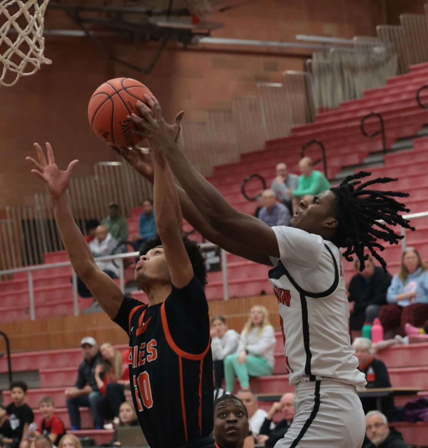 High School Boys' Basketball: Mason City braces big season