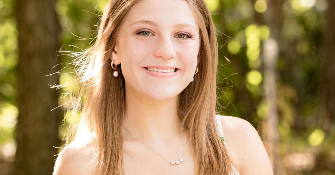 Amanda Blanchard named Noon Rotary Student of the Month