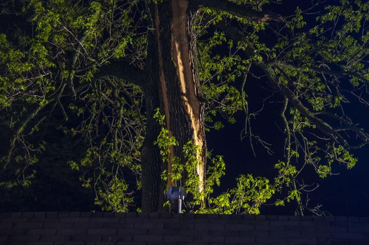 Clear Lake summer home sustains $100K in damage after lightning strike ...