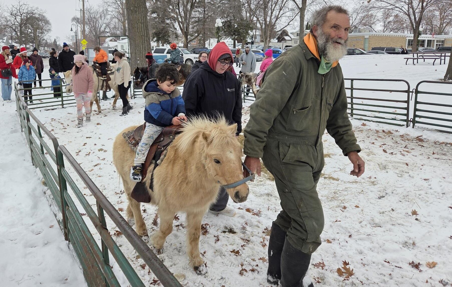 Clear Lake outdoor ice-skating rink open for the season