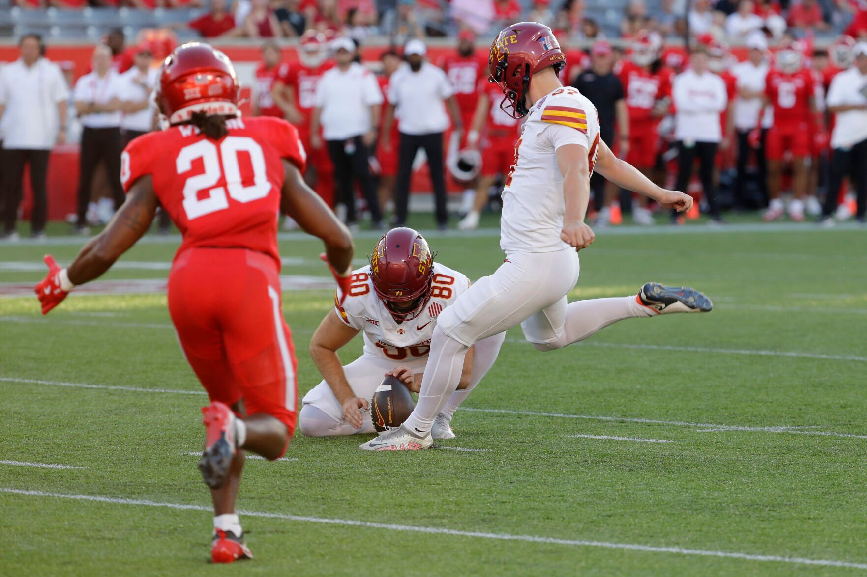 Iowa state's Kyle Konrardy makes record 63-yard field goal