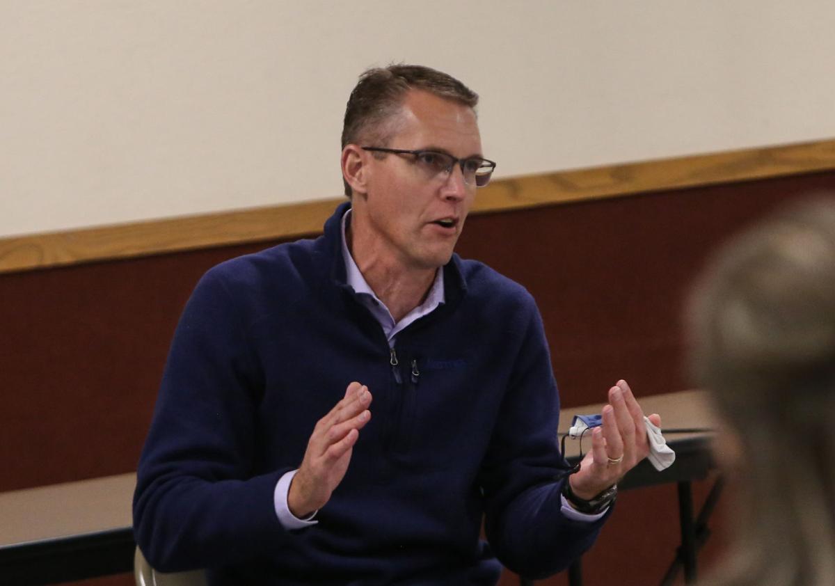 Feenstra defeats Scholten in Iowa 4th Congressional District