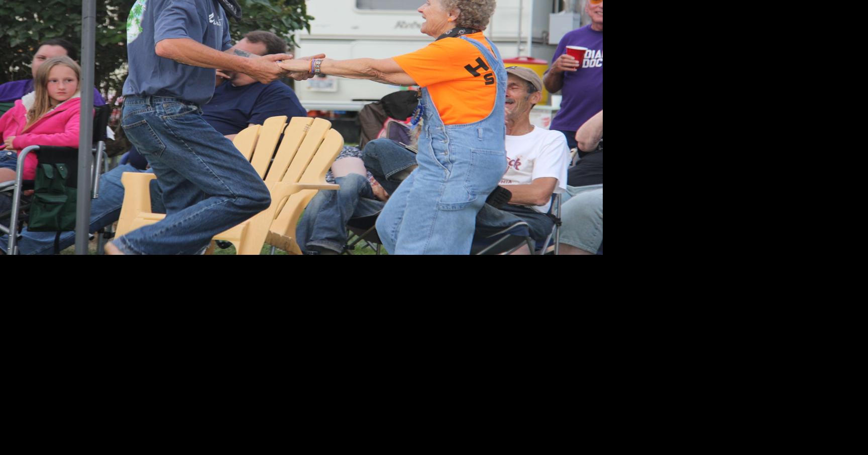 Hobo Convention- hobos dancing