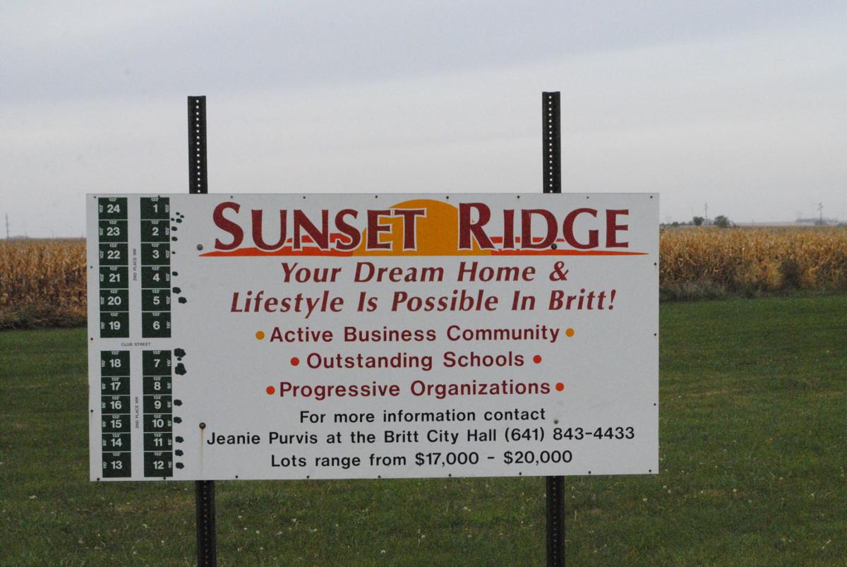 Sunset Ridge could get cluster mail boxes