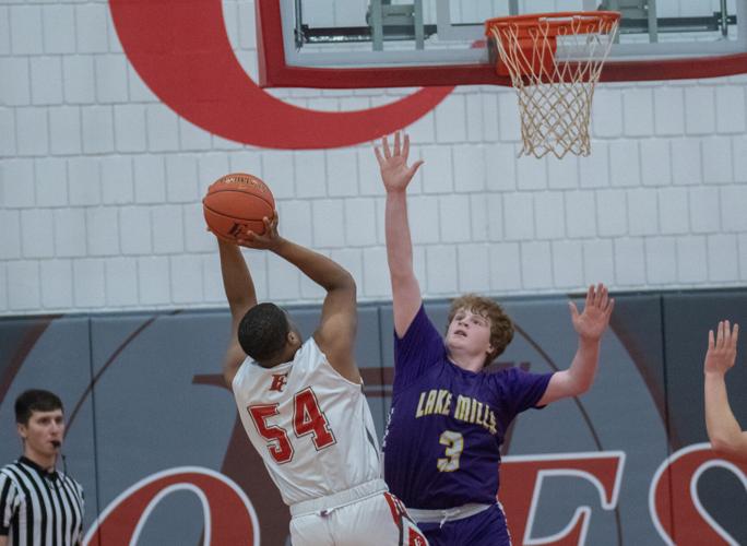 Lake Mills takes down Forest City behind Mannes' big night