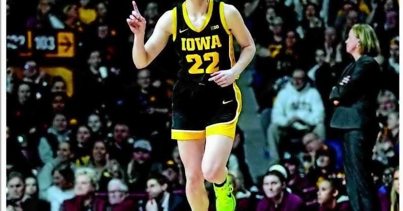 Hawkeyes star Clark to enter WNBA draft
