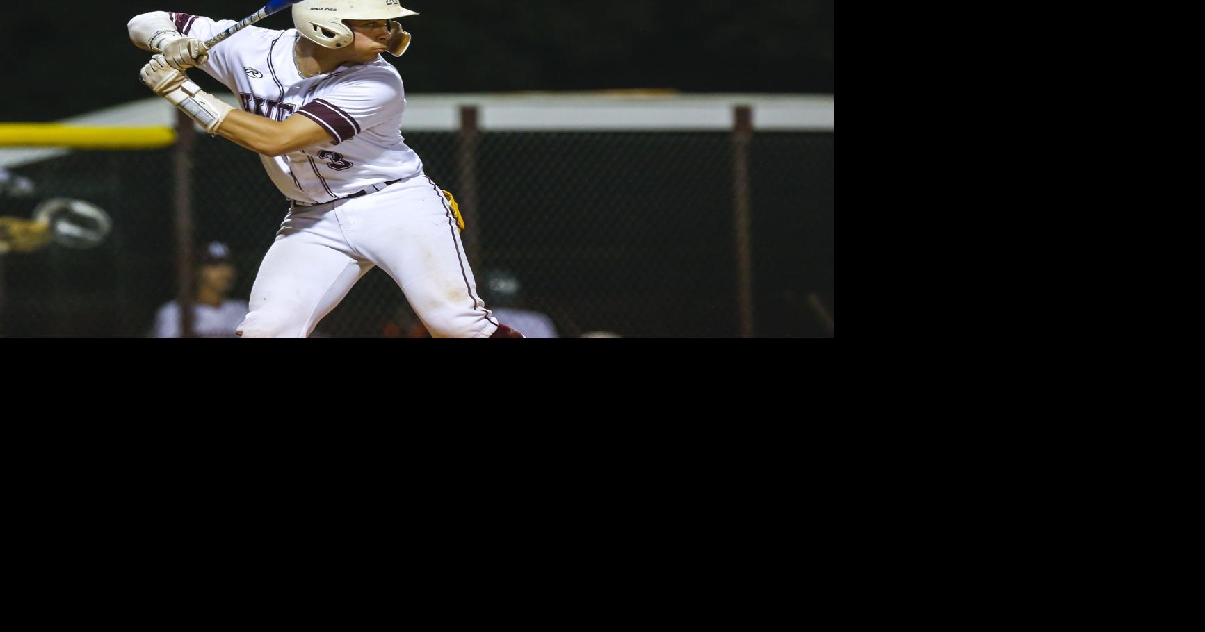 Max Burt verbally commits to play baseball at Iowa