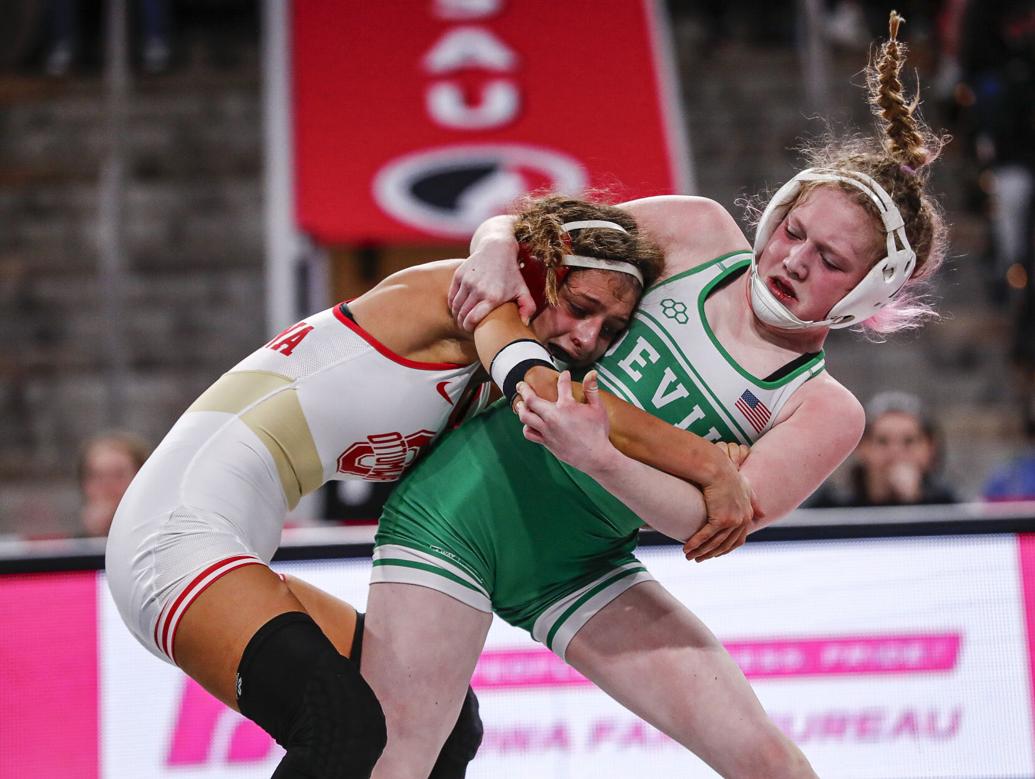 Phillips etches name into Mason City wrestling history books