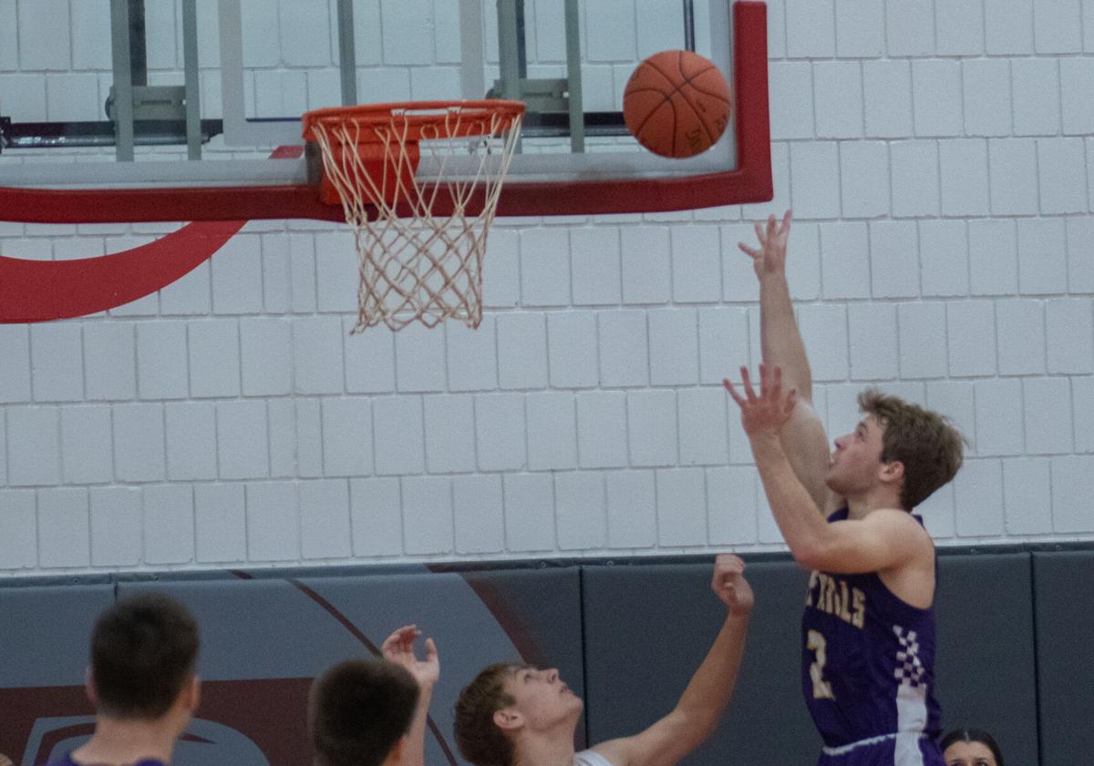 Lake Mills takes down Forest City behind Mannes' big night