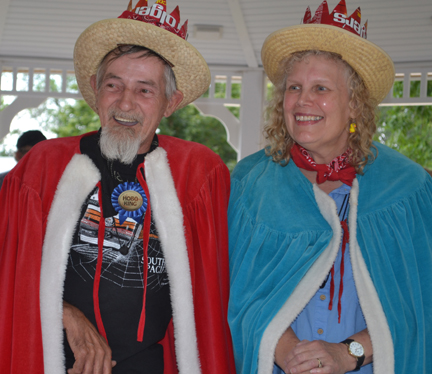 Hobos crown their king, queen