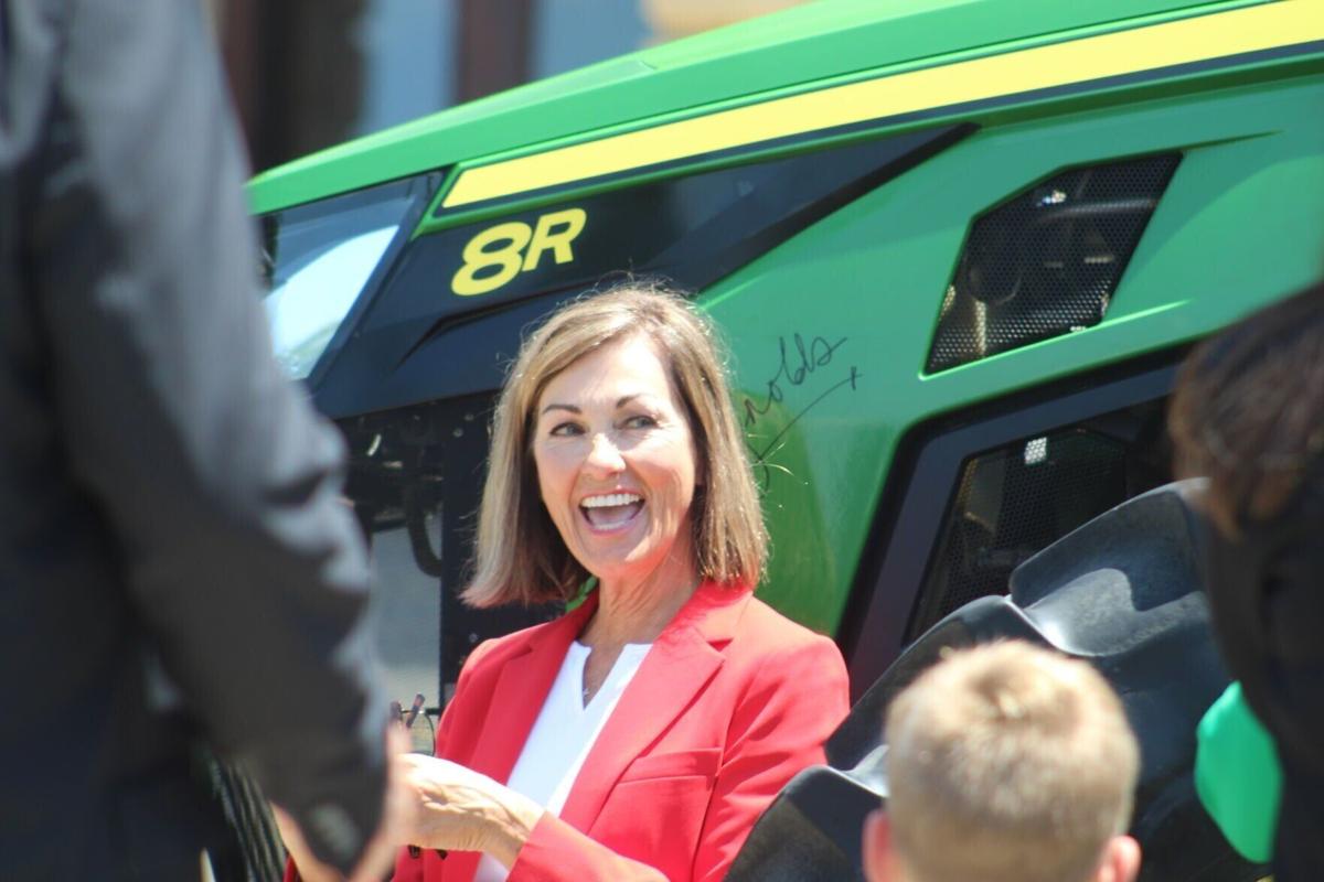Reynolds signs ‘Iowa farm bill,’ other ag bills into law