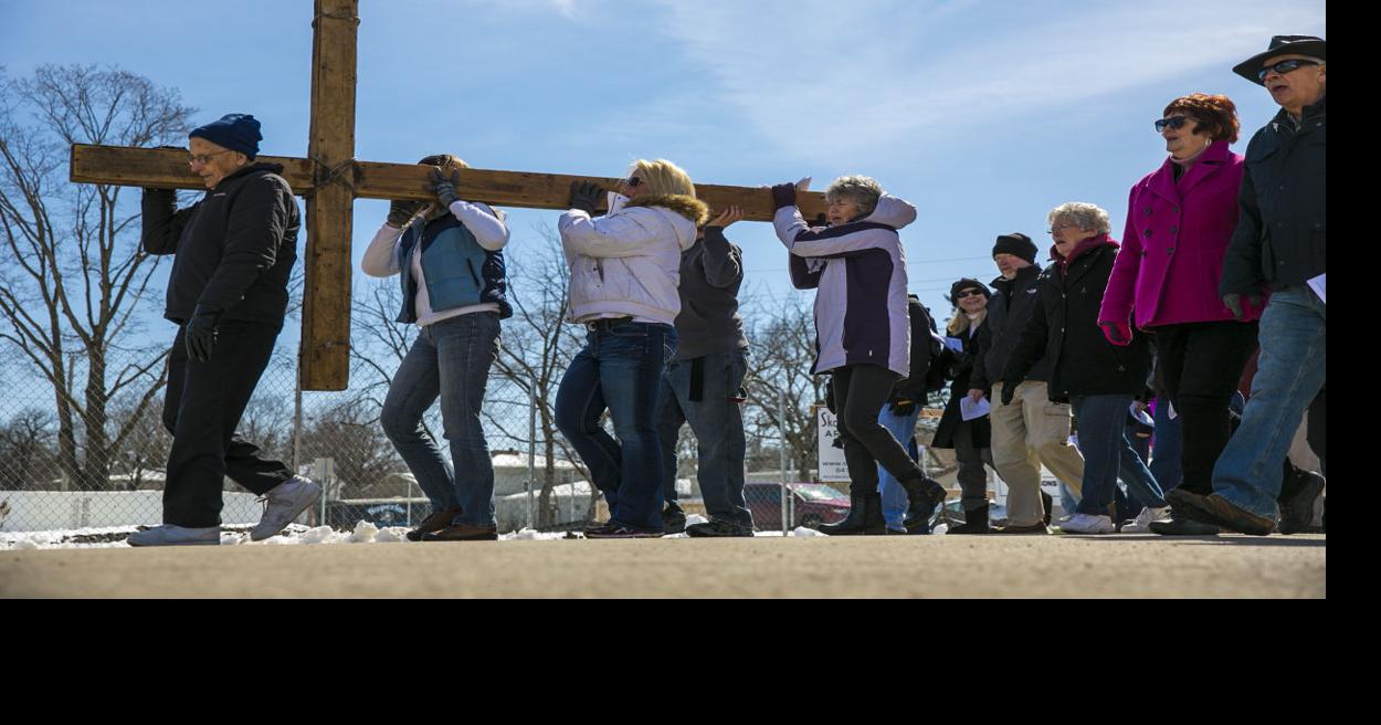 Good Friday cross walk tradition continues in Mason City