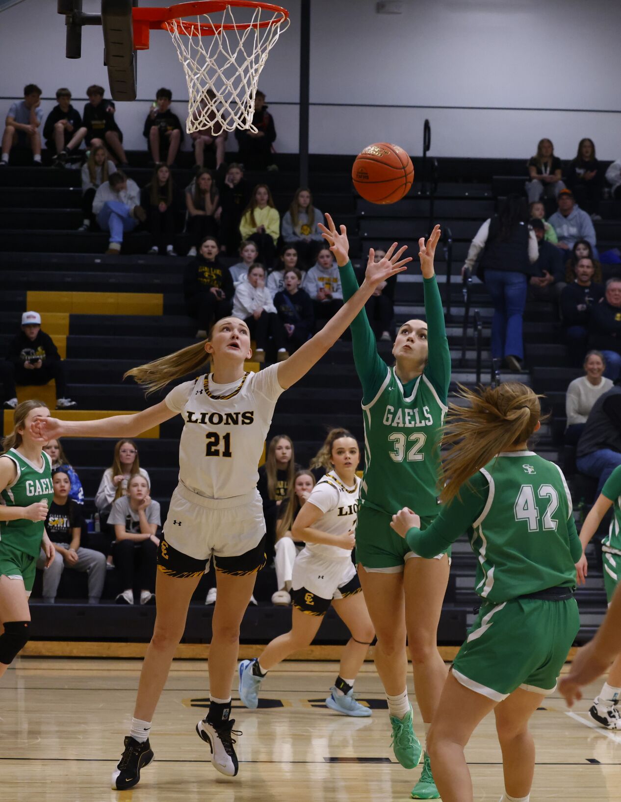 High School Girls' Basketball: Clear Lake St. Edmond