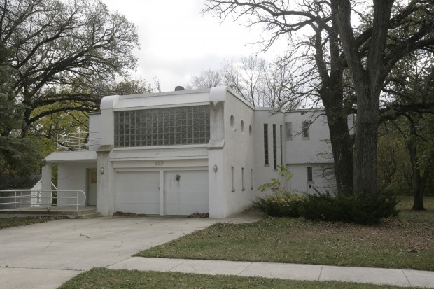 A bargain for a buck? Historic home must be cut up to be relocated