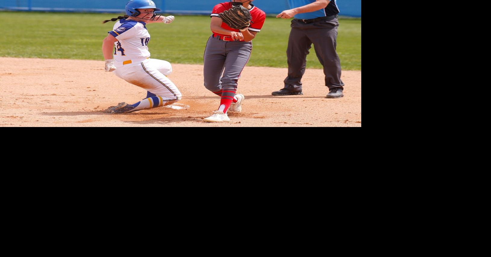 College softball: NIACC downs Northeast in first round of NJCAA Region ...