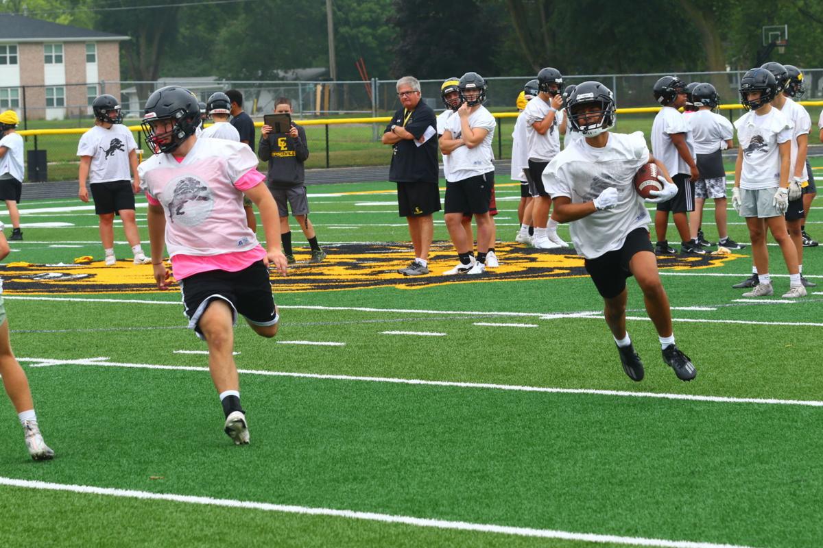 Toebe, Schmitt look to lead Clear Lake football in 2021