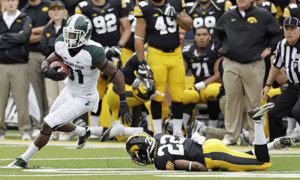 Michigan State shuts down Hawks