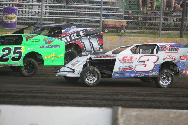 Late pass lifts Shryock to Modified feature