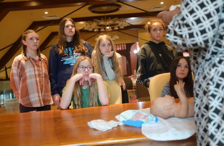 Teens take babysitting course | Photos | gloucestertimes.com