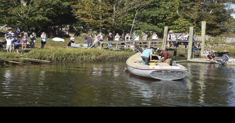 Man rebuilds sloop grandfather built | Local News | gloucestertimes.com