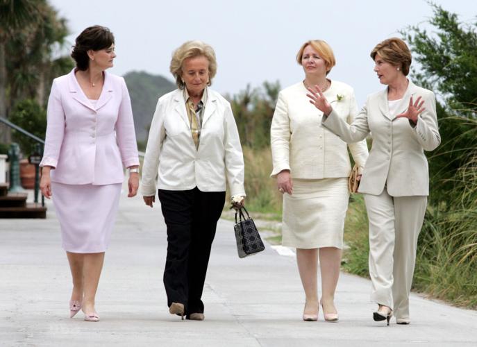 Bernadette Chirac, formidable former first lady of France who built ...