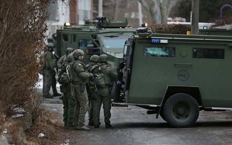 Standoff ends peacefully | Local News | gloucestertimes.com