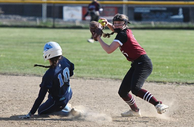 BARNBURNER: Peabody rallies late to top Gloucester softball in battle ...