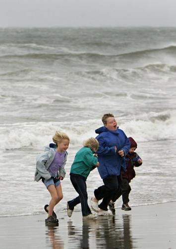 Hurricane brushes coast | Local News | gloucestertimes.com