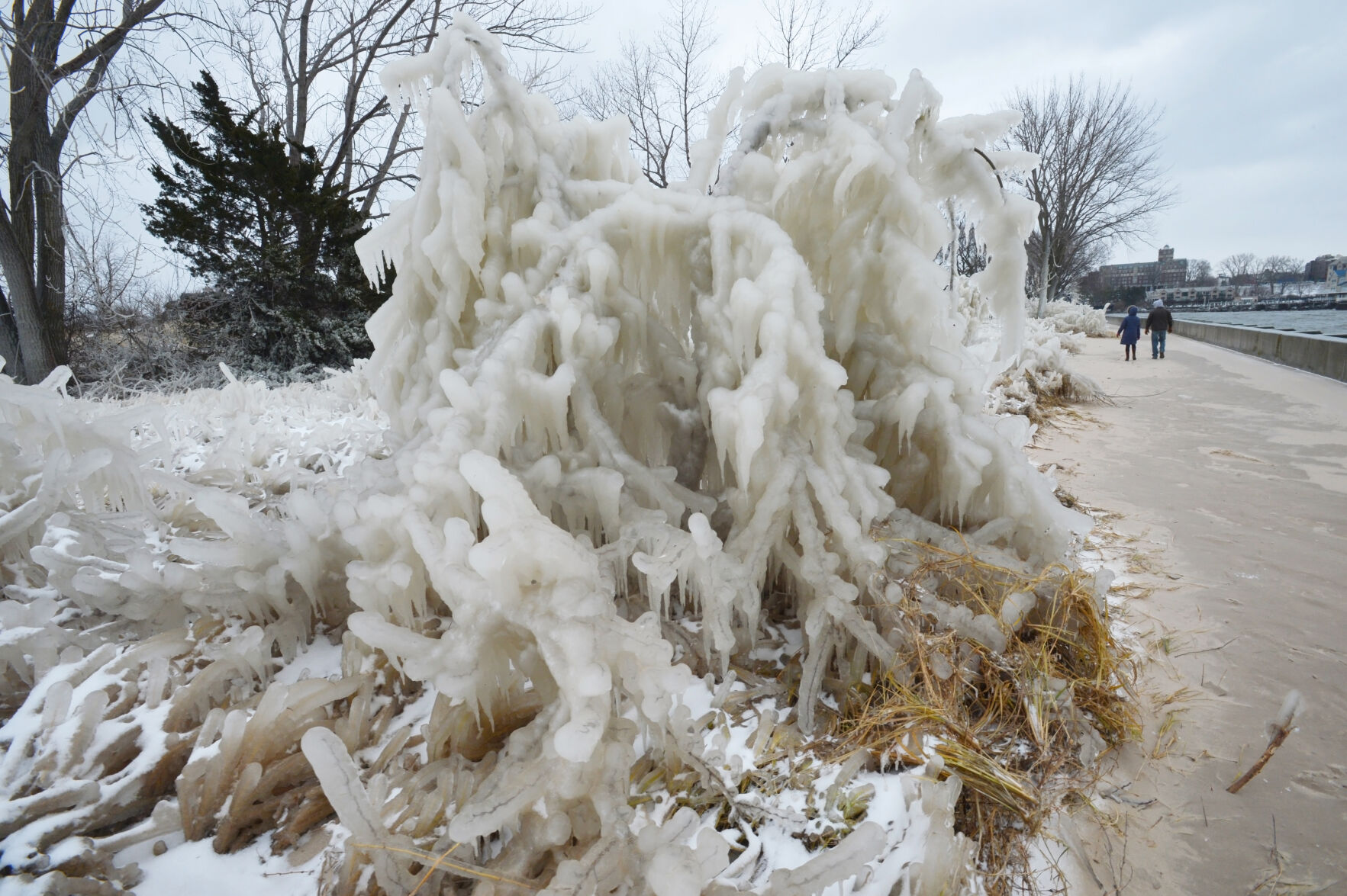 Midwest hit with more extreme cold after winter storm | National/World ...