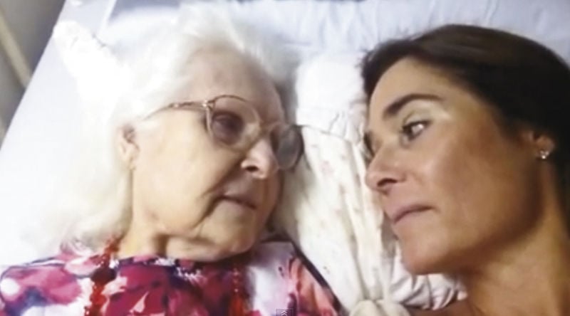 When a video moment with her momma goes viral, Kelly Gunderson becomes ...