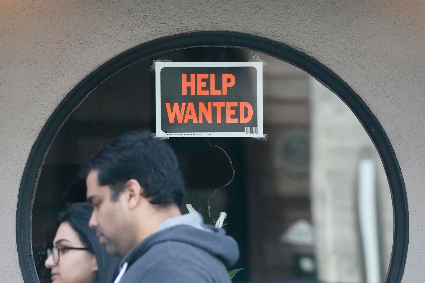 Job openings slide to 2nd lowest level in 5 years as hiring remains ...